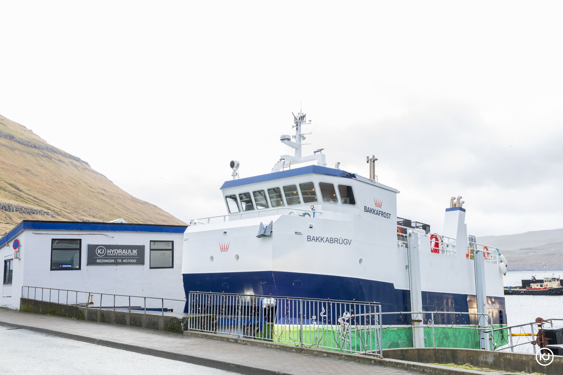 BAKKABRÚGV Á BEDING HJÁ KJ - KJ